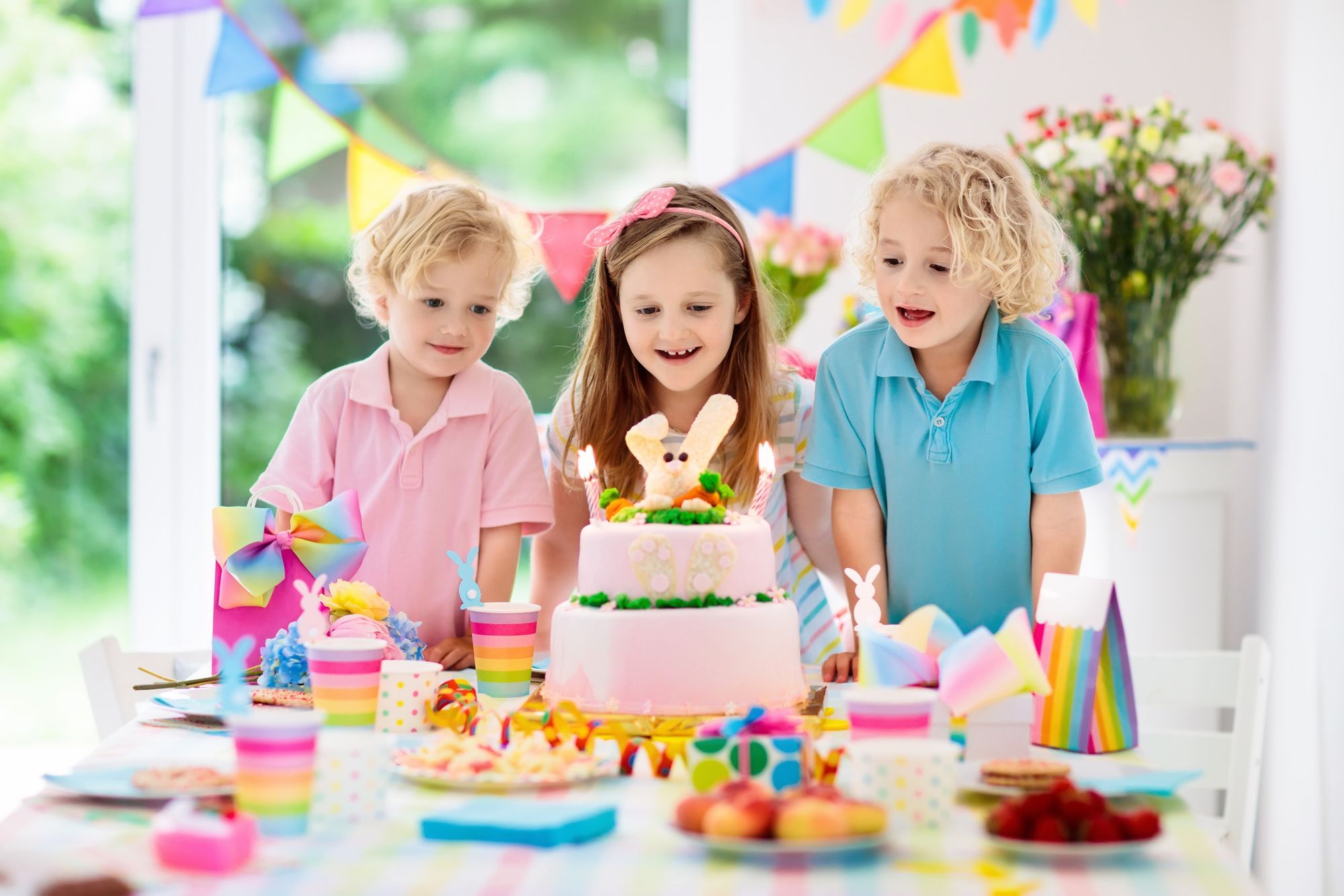Creative Bunny Themed Birthday Party Ideas: Food, Decorations & Table ...