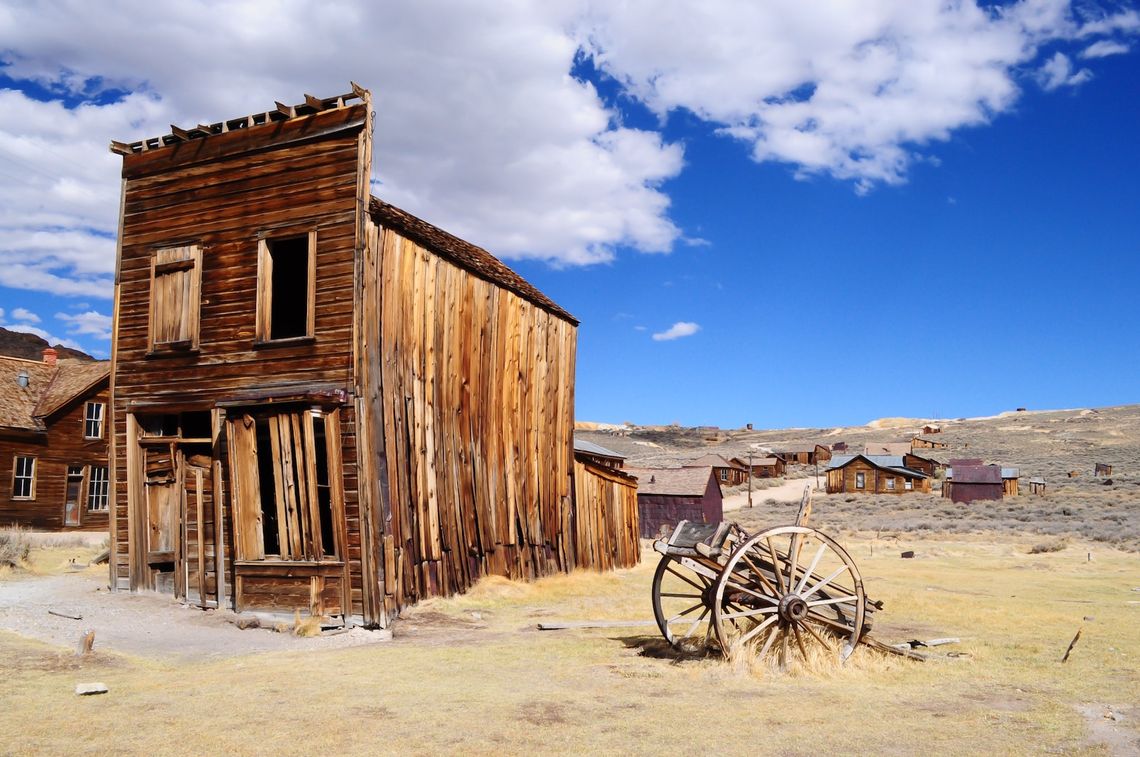 Desert Filming Locations in Los Angeles | Western Sets for Rent